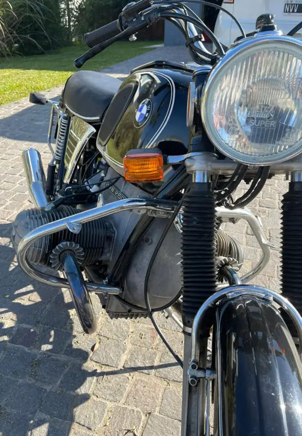 Moto BMW R60 5 USD 18000 Moto BMW R60 5 USD 18000
