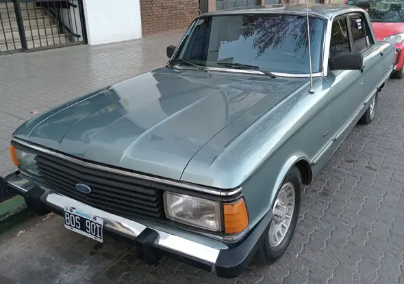 Ford Falcon USD 7800